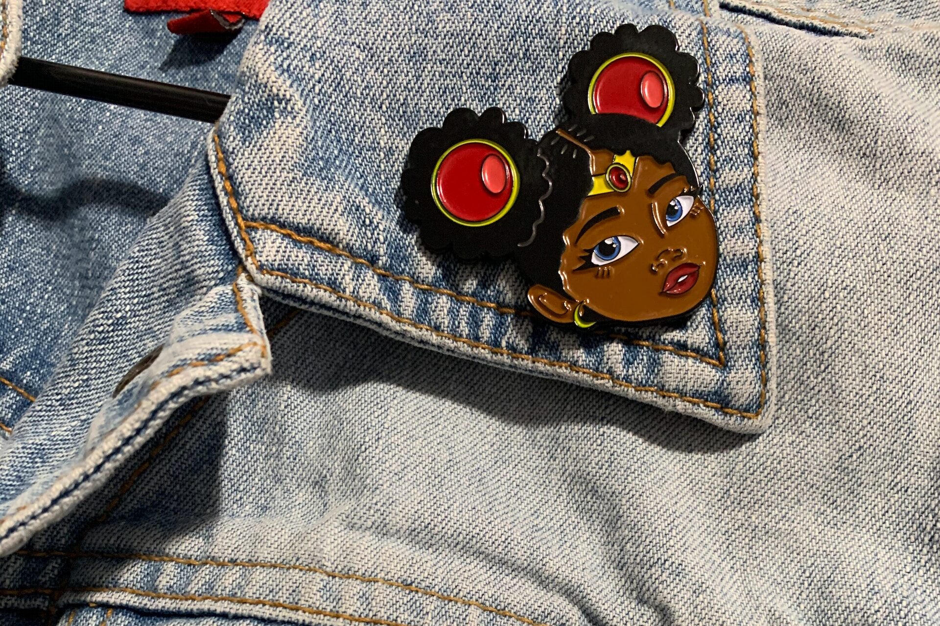 Boost Brand Recognition & Customer Loyalty: Custom Lapel Pins