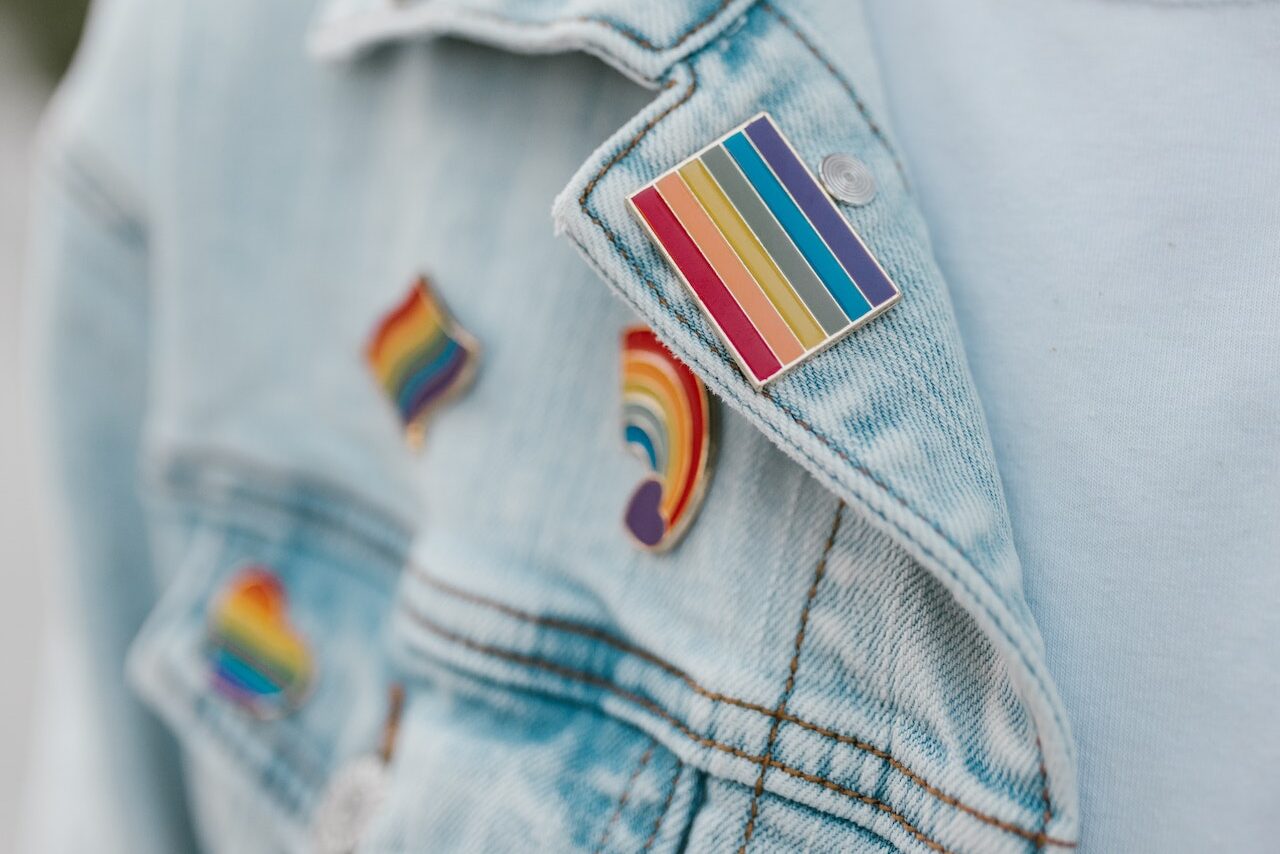 Custom Lapel Pins to Elevate Your Brand: Tips and Best Practices